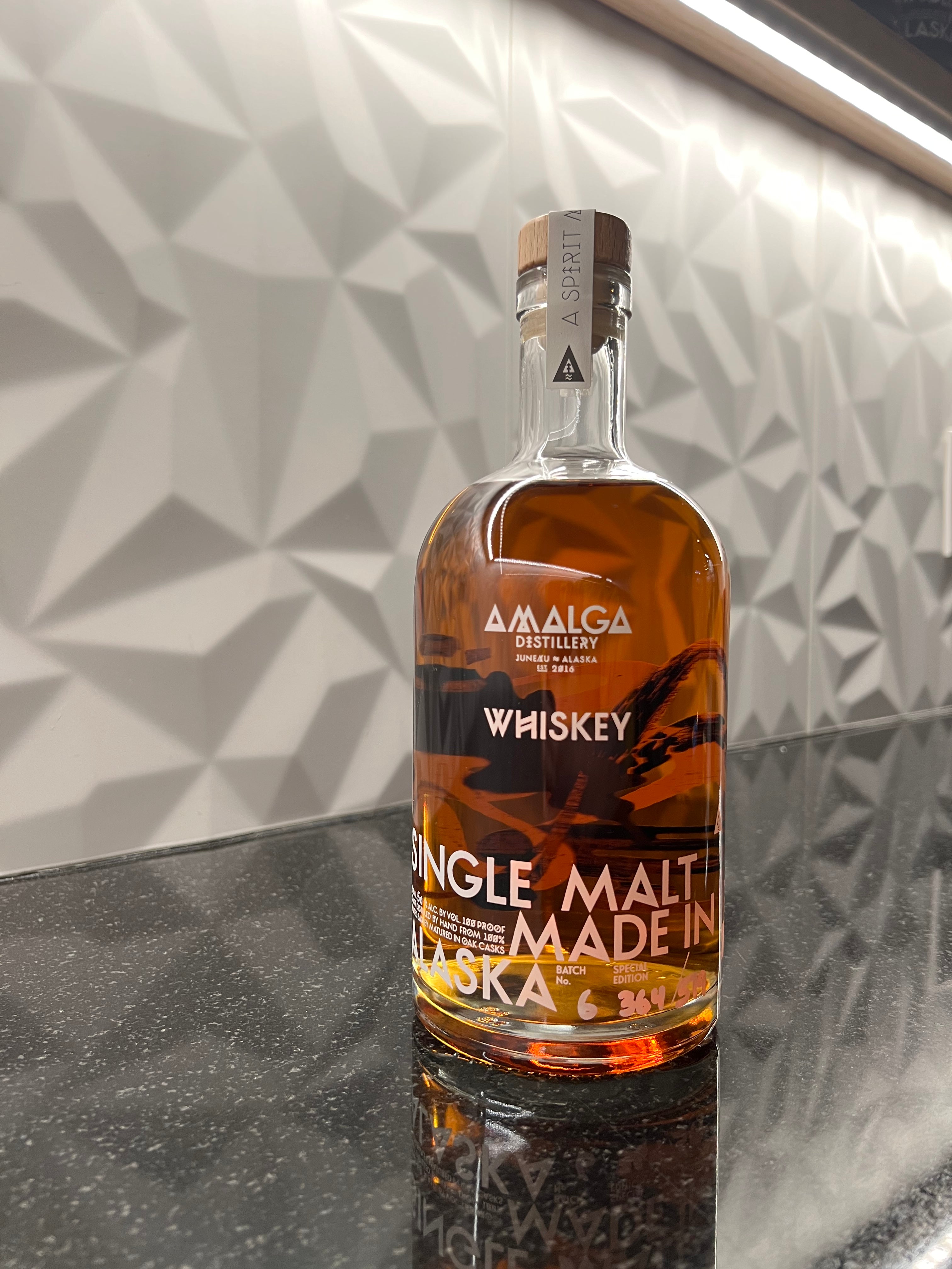 Flagship Whiskey Batch 6 – Amalga Distillery